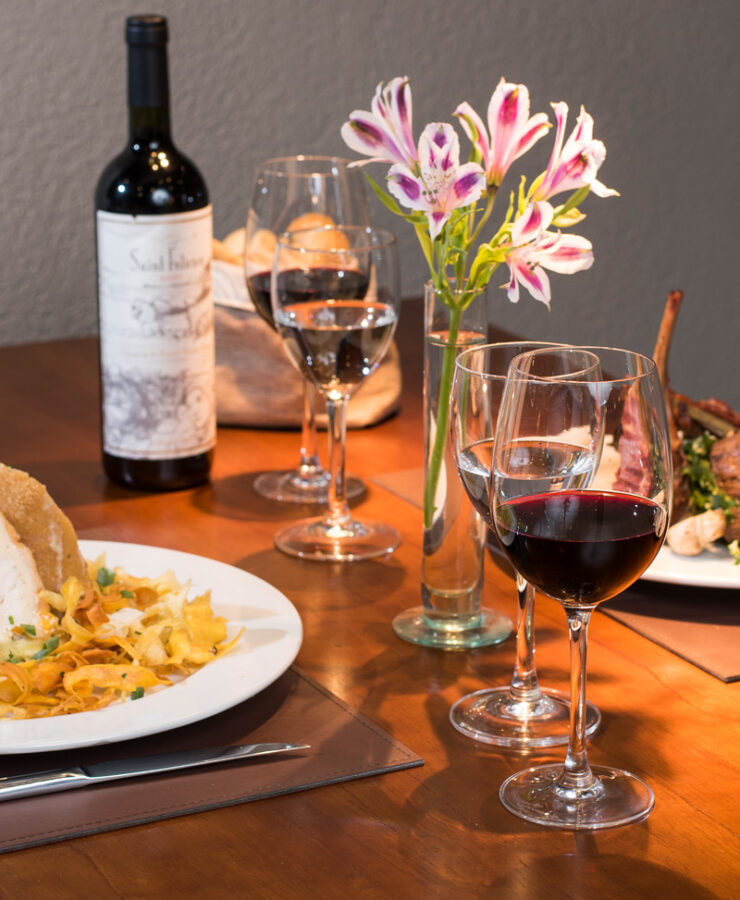 RESTAURANTE | BAR – HOLIDAY INN
